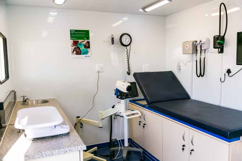 A student's volunteer experience at a mobile outreach clinic